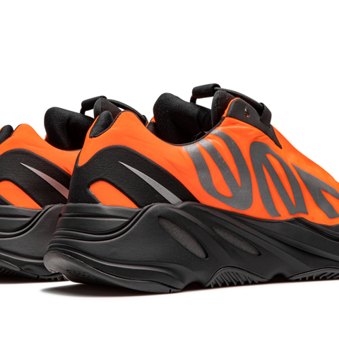 YEEZY Yeezy Boost 700 MNVN YEEZY Yeezy Boost 700 MNVN