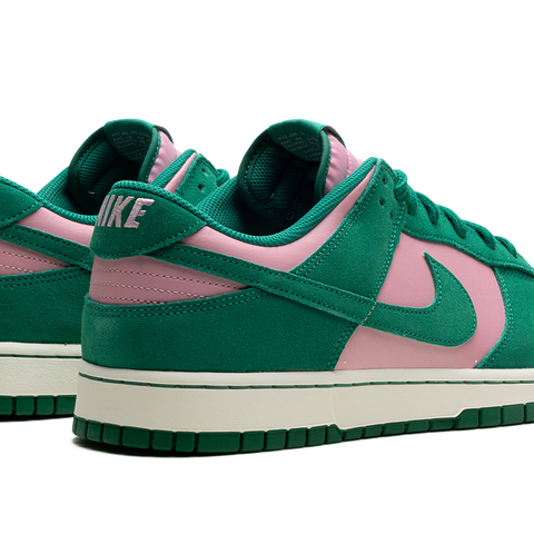 NIKE Dunk Low "Back 9 - Masters" – Stadium Goods