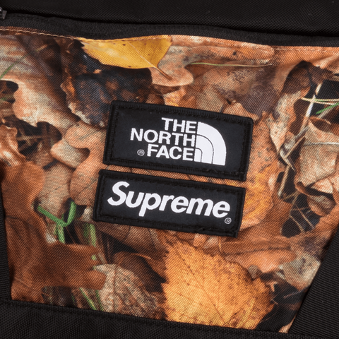 SUPREME TNF Apex Gym Duffle – Stadium Goods