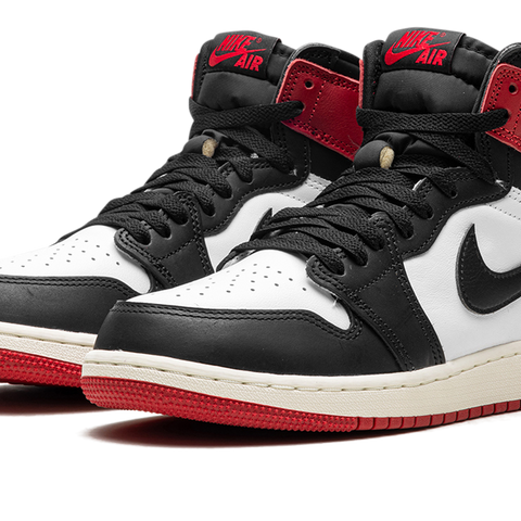 JORDAN Jordan 1 Retro High OG GS "Black Toe Reimagined" – Stadium Goods