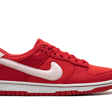 NIKE Dunk Low GS "Valentine's Day Solemates" – Stadium Goods