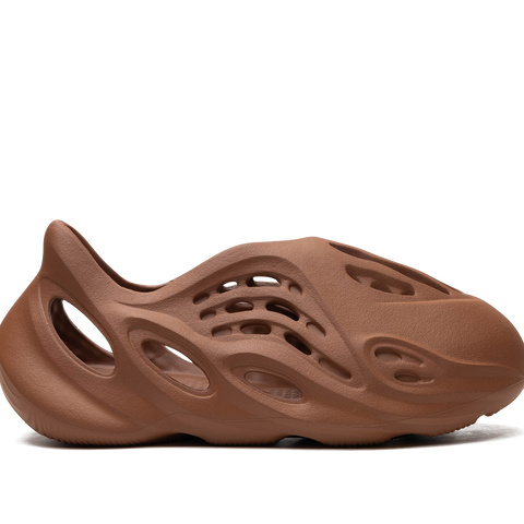 YEEZY Yeezy Foam RNR "CLAY RED" – Stadium Goods