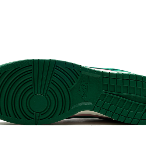 NIKE Dunk Low "Back 9 - Masters" – Stadium Goods