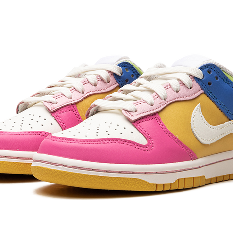 NIKE DUNK LOW WMNS "Multicolor" – Stadium Goods