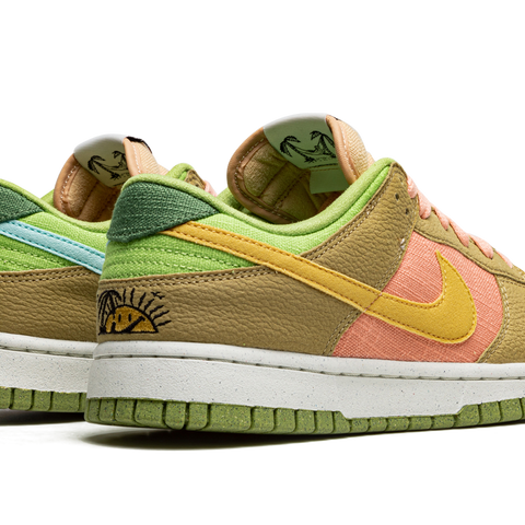 NIKE Dunk Low "Sun Club" – Stadium Goods