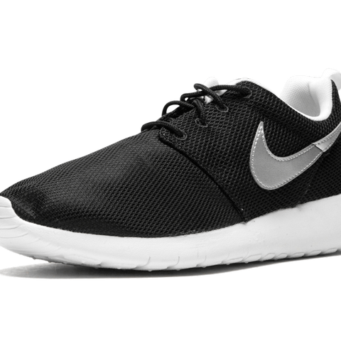NIKE Roshe One (GS) – Stadium Goods