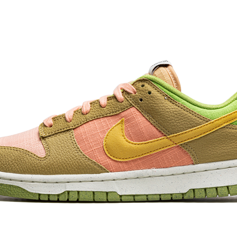 NIKE Dunk Low "Sun Club" – Stadium Goods